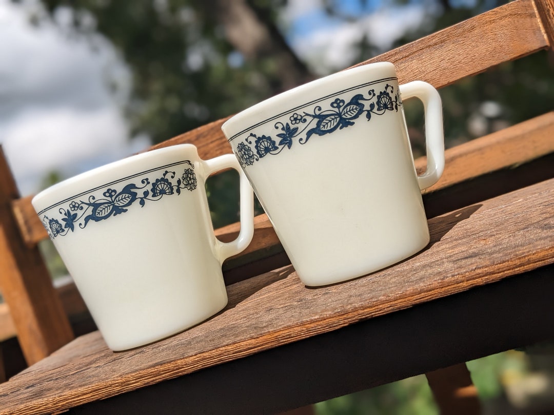Vintage Pyrex by Corning Old Town Blue(willow) Mugs Tall ( Set of 2 ...