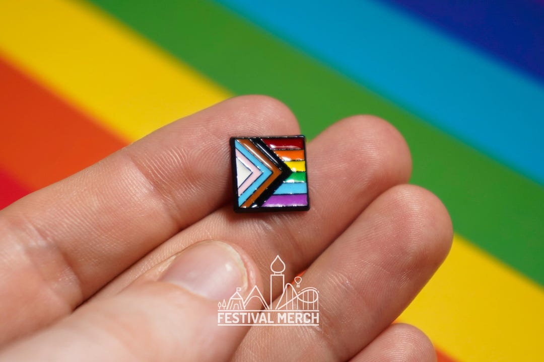 Rainbow Flag Pin | Enamel - LGBT Pride Badge Stud Lesbian Gay Bisexual ...
