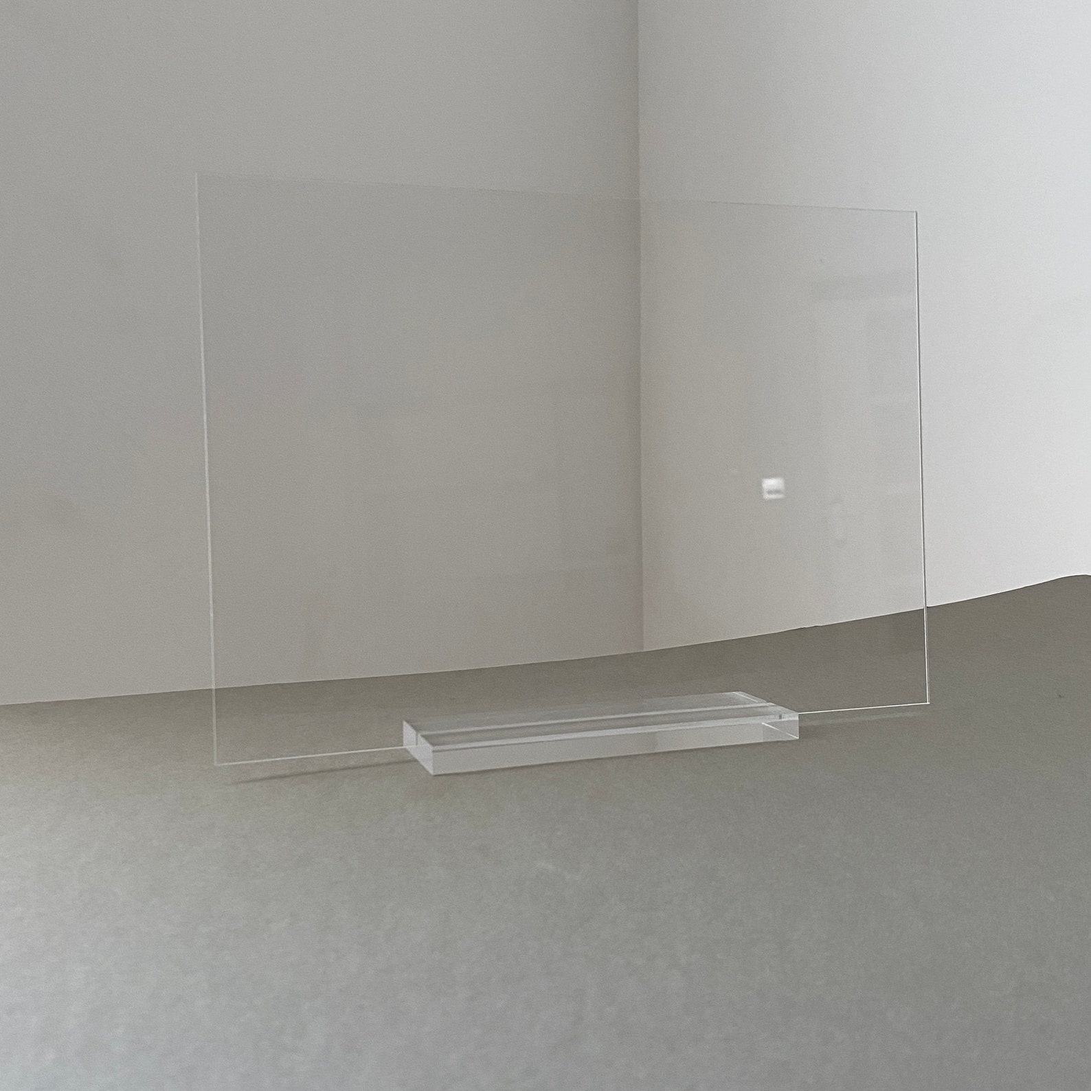 Clear A4 Acrylic Sheet With Stand 3mm, Acrylic Sign Holders With Stand ...