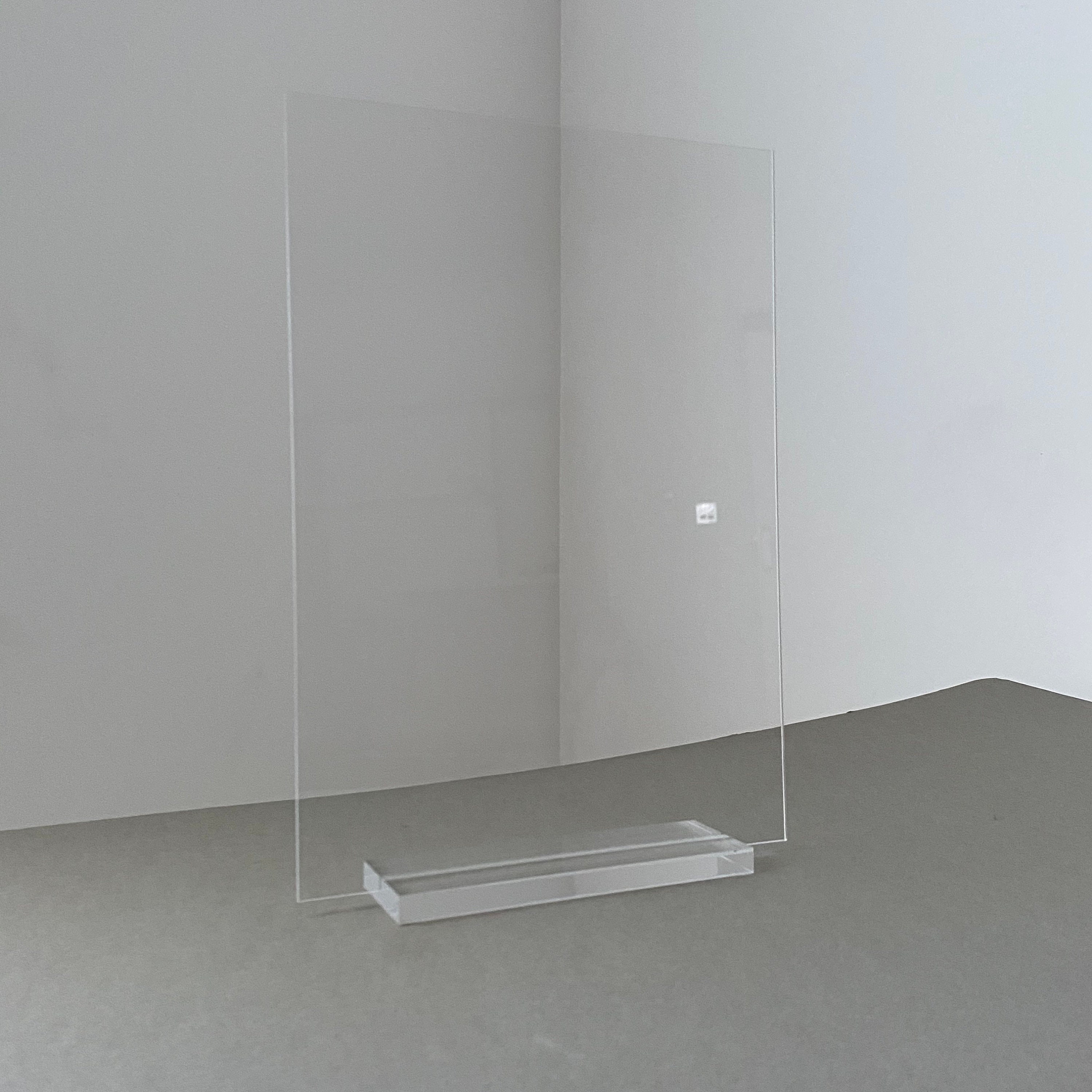 Clear A4 Acrylic Sheet With Stand 3mm, Acrylic Sign Holders With Stand ...