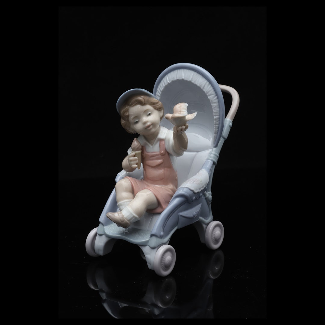 Lladro Bundle of Surprises Boy in Stroller With Ice Cream Figurine 6904 ...