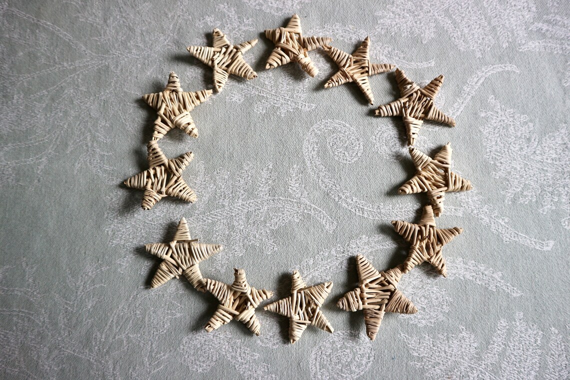 Natural Small Vine Stars (pack of 12) - Chinchilla/rat/degu/rabbit ...