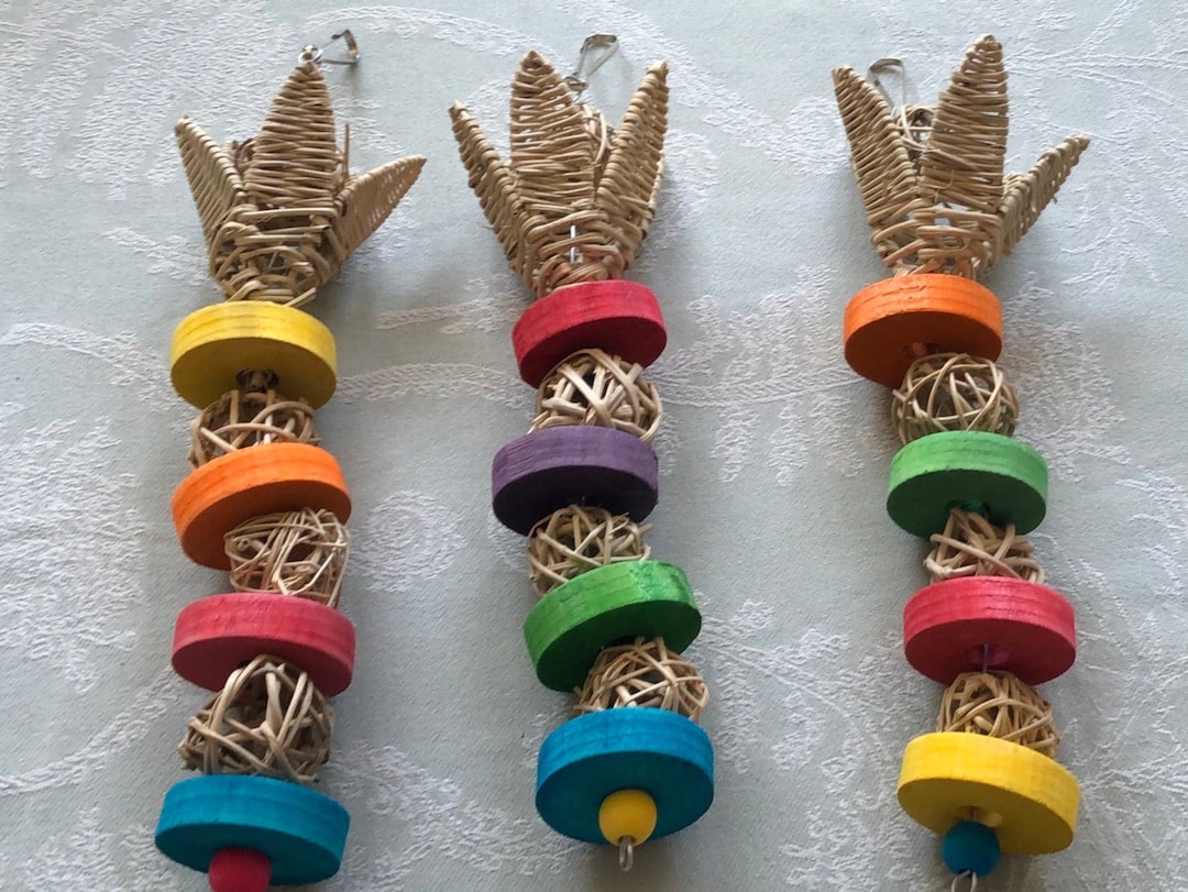 Chin Chewlip Hanging Toy - Chinchilla/rat/rabbit/guinea Pig Flower ...