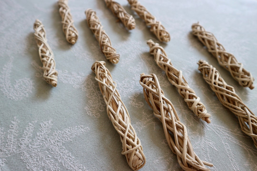 Natural Vine Twisties (packs of 10) - Twists - Chinchilla/rat/degu ...