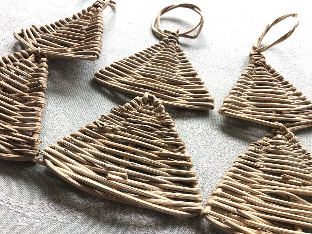 Large Natural Grapevine Chin Tree Chews (pack of 3) - Chinchilla/rat ...