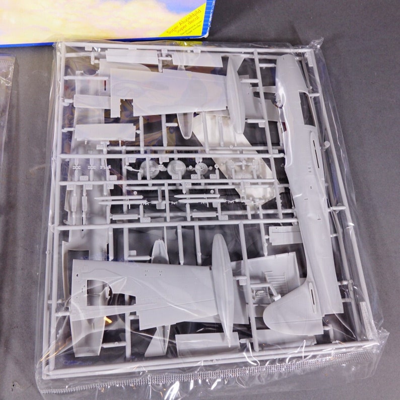 Revell 1:48 F-84G Thunderjet Fighter Model Kit 04534 - Etsy