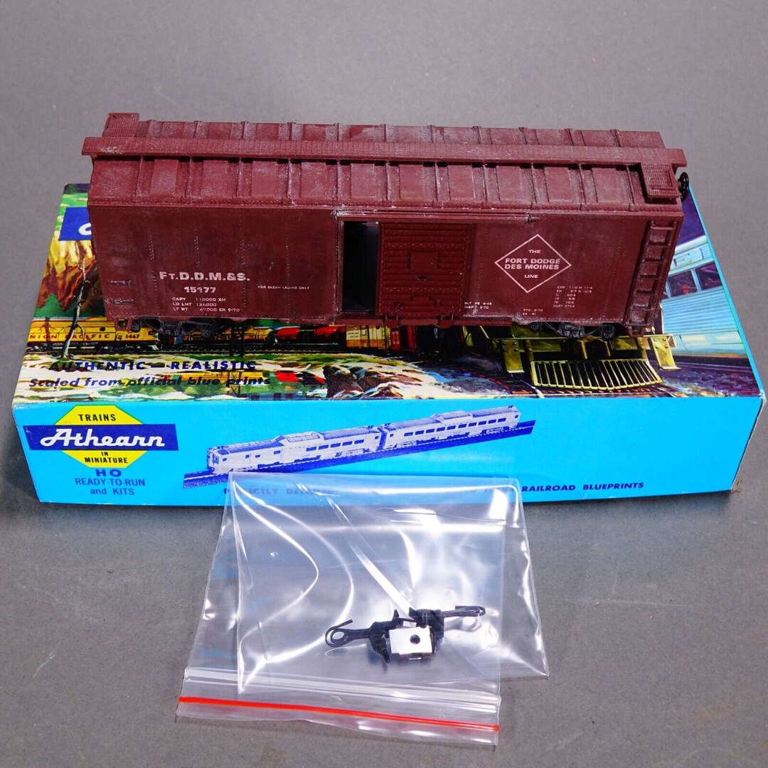 Vintage Athearn Blue Box Ho Scale Weathered Look Box Car in Box 15177 ...