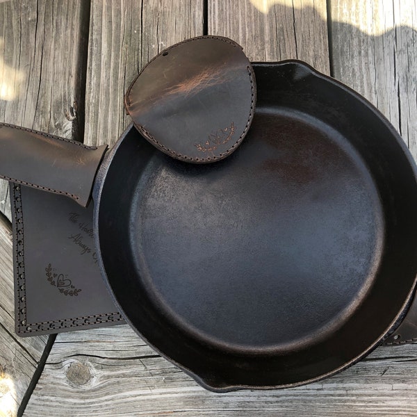 Cast Iron Skillet - Etsy
