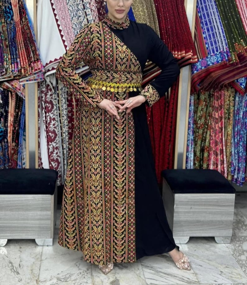 Palestinian Luxury Thobe Dress With Long Sleeves and Intricate ...
