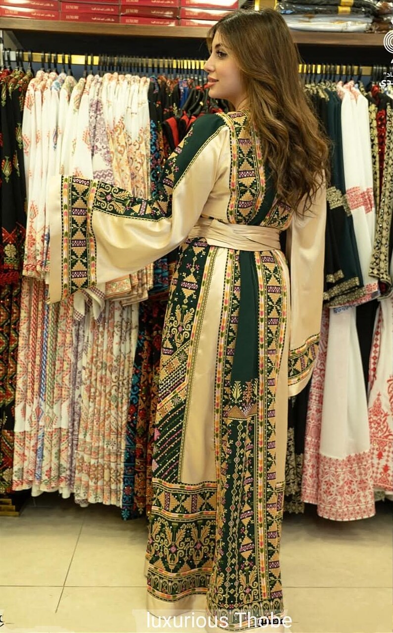 Hand-embroidered Palestinian Thobe Dress With Long Sleeves Intricately ...
