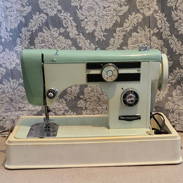 Old Sewing Machine - Etsy