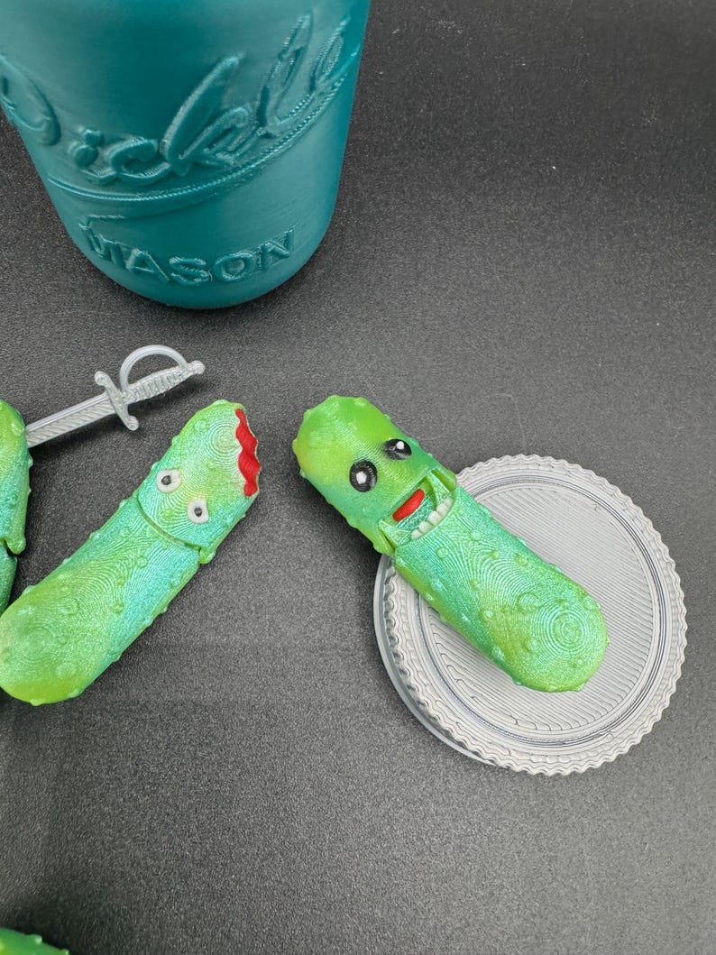Set of 3D Printed Articulated Pickles With Storage Jar, Fidget Toys ...