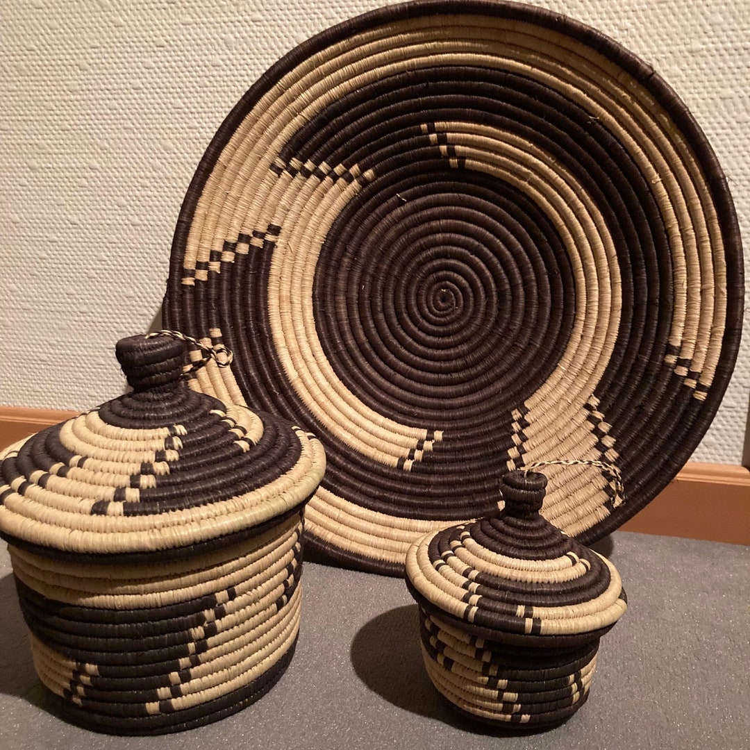 Handwoven Grass Crafts Set Trio of Shallow Trays, Bowls, or Baskets ...