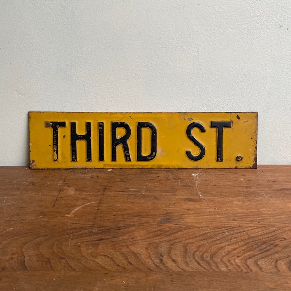 Old Metal Sign - Etsy