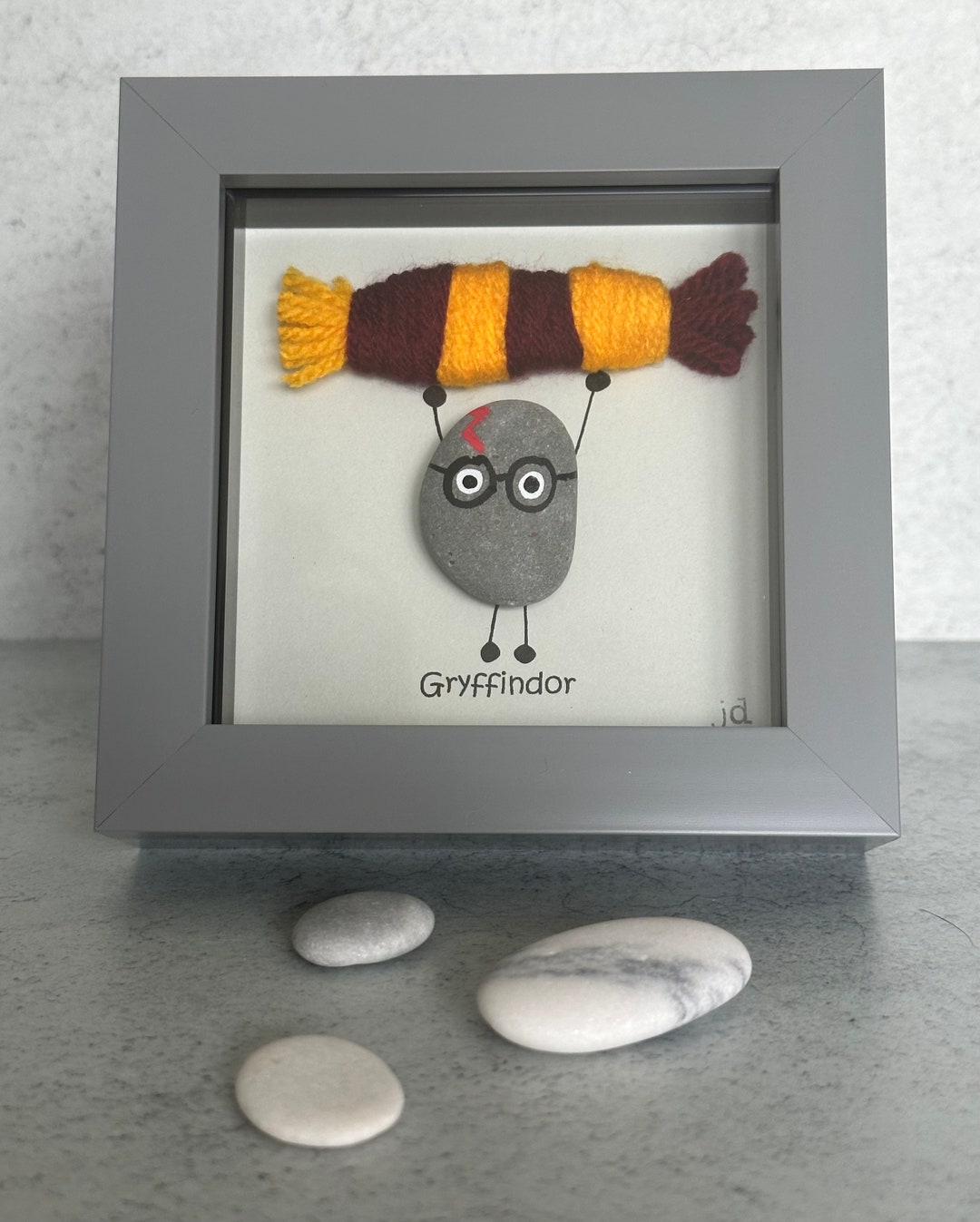 Harry Potter Gryffindor Pebble Art Frame – Personalized Wizard Gift ...