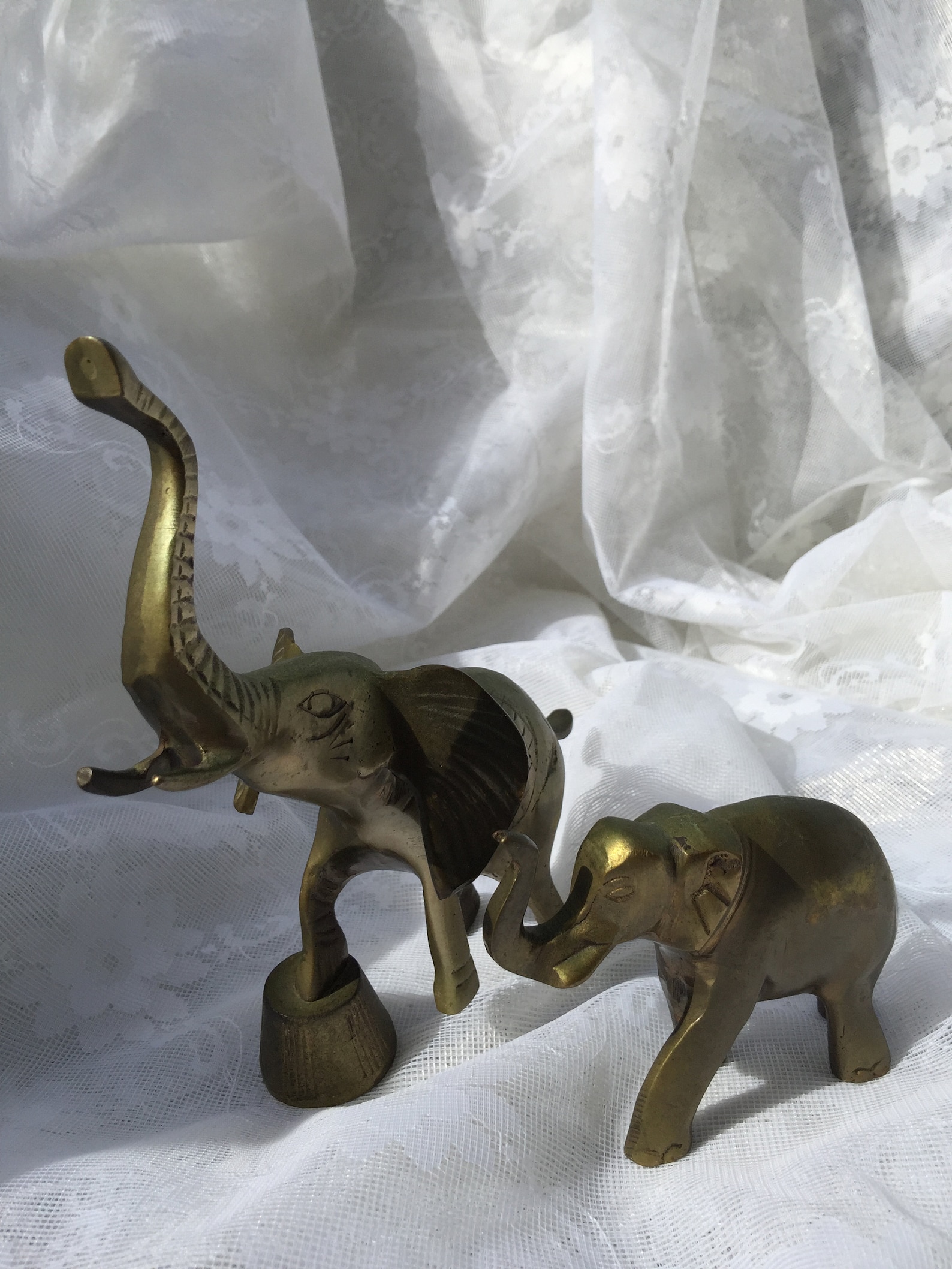 Pair of Bronze Elephants Sculpture | Etsy