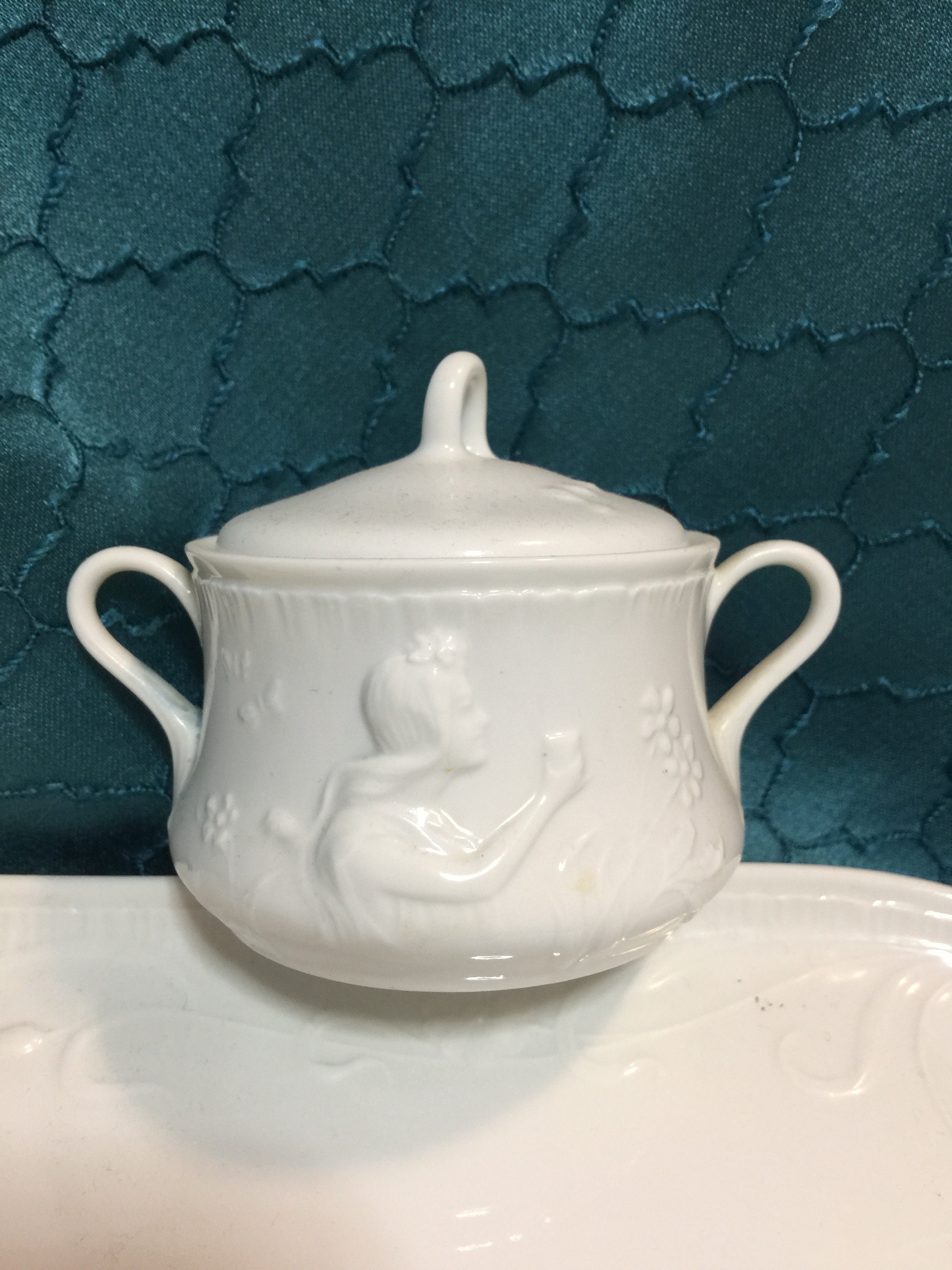 Ginori Bright White Embossed Tea Set Relief Embossing Figure and Flower ...