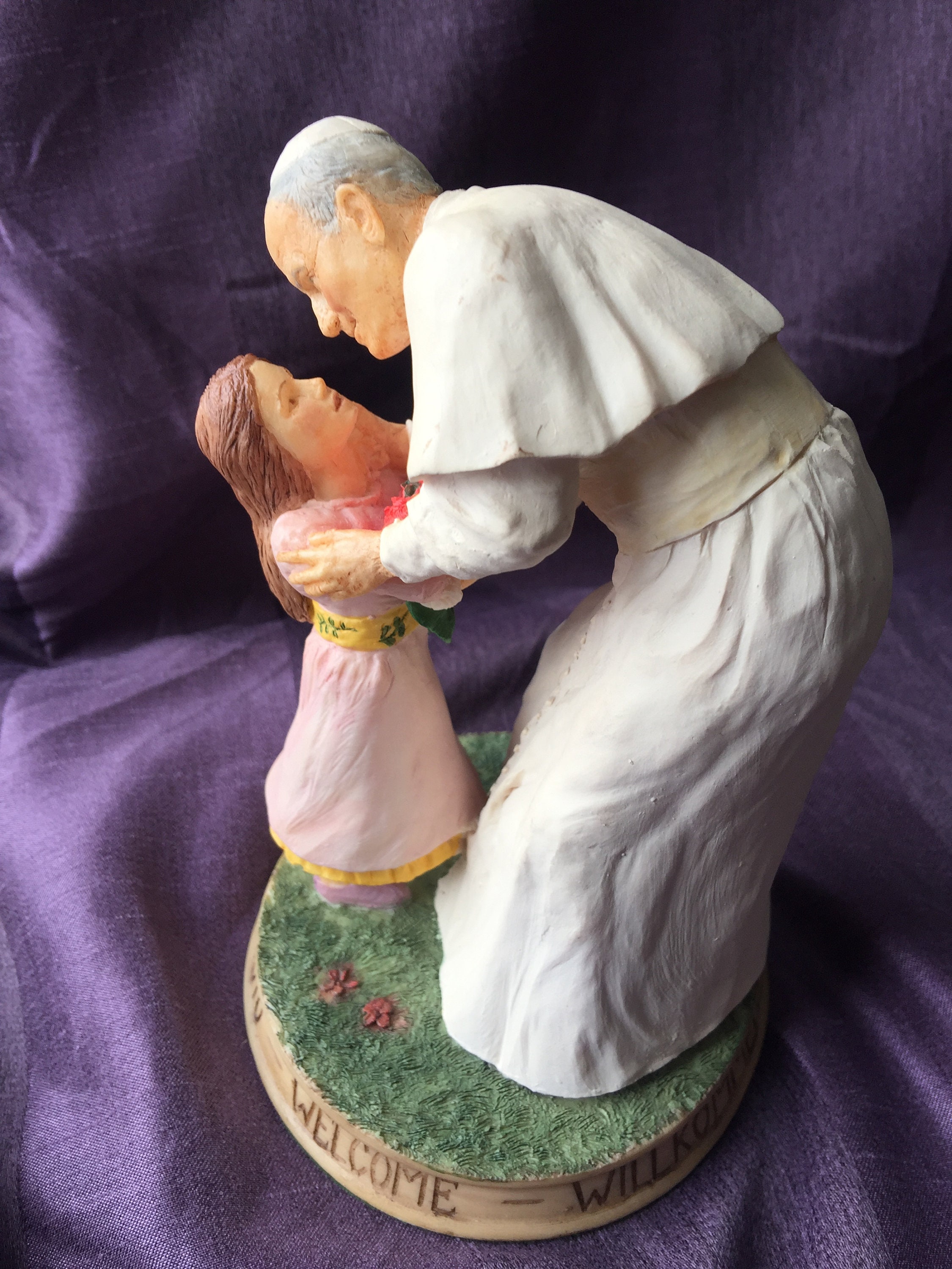 Aynsley Mastercraft Pope With Girl Welcome Collectible Gift Hand ...
