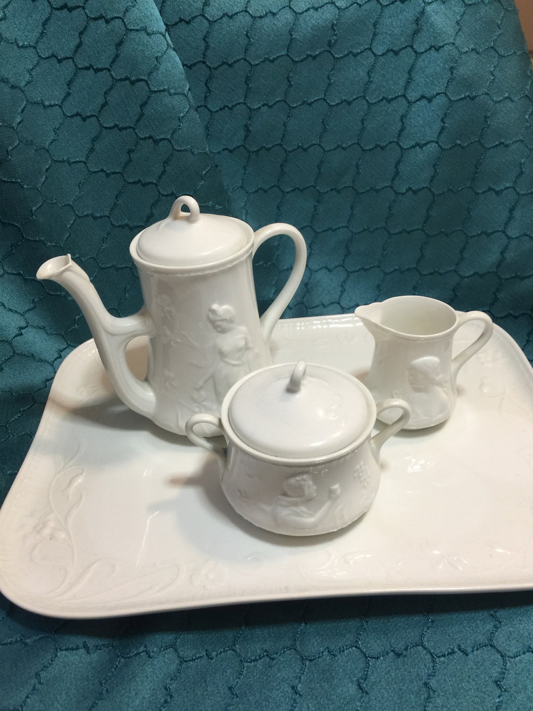 Ginori Bright White Embossed Tea Set Relief Embossing Figure and Flower ...