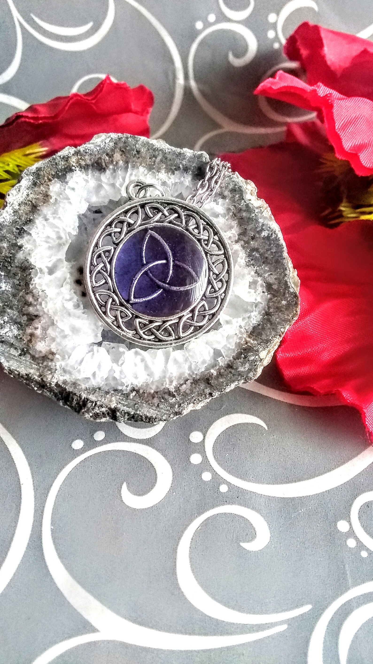 Trinity Amulet Celtic Knot Necklace Celtic Trinity Elven - Etsy