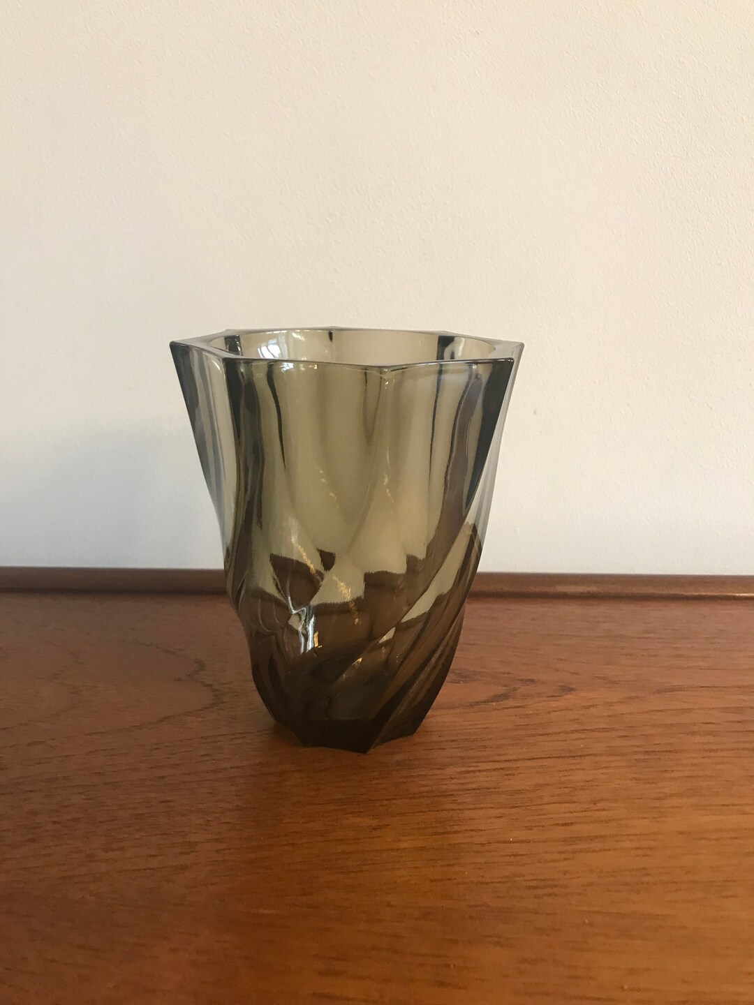 Vintage Luminarc Glass Vase, Mid Century Luminarc Smoked Glass Vase ...