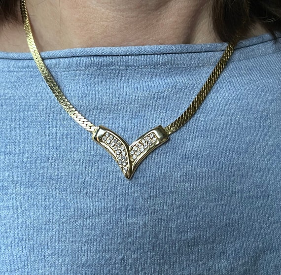 Stunning Vintage V-shaped necklace, 18ct gold plated … - Gem