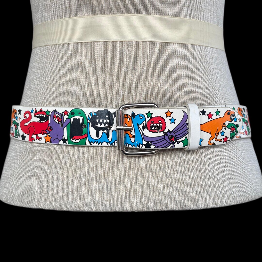 RARE Vintage Y2K Hot Topic White Colorful Graffiti Art Monster Dinosaur ...