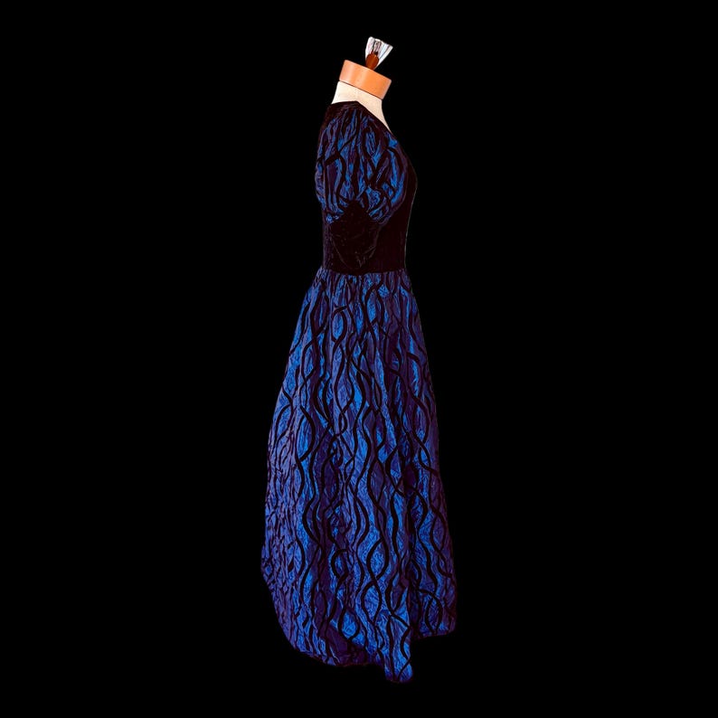Vintage 1980s Blue Taffeta & Black Velvet Puff Sleeve Basque Waist Maxi ...