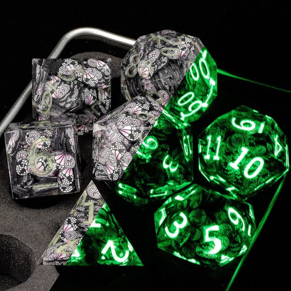 Dungeons and Dragons Neon Light - Etsy