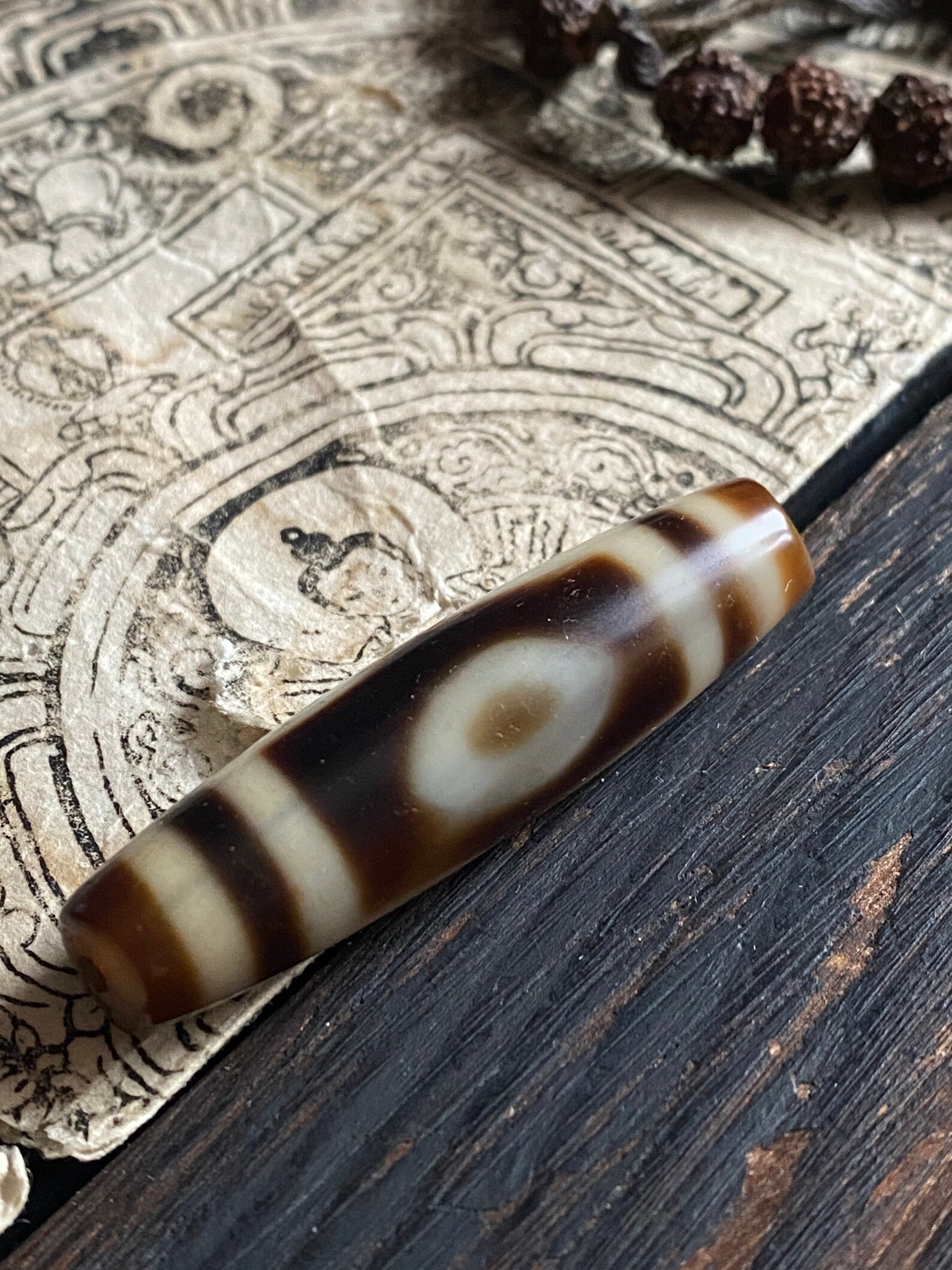 Pure dZi dragon eyes. Old Tibetan real dZi. Power dZi | Etsy