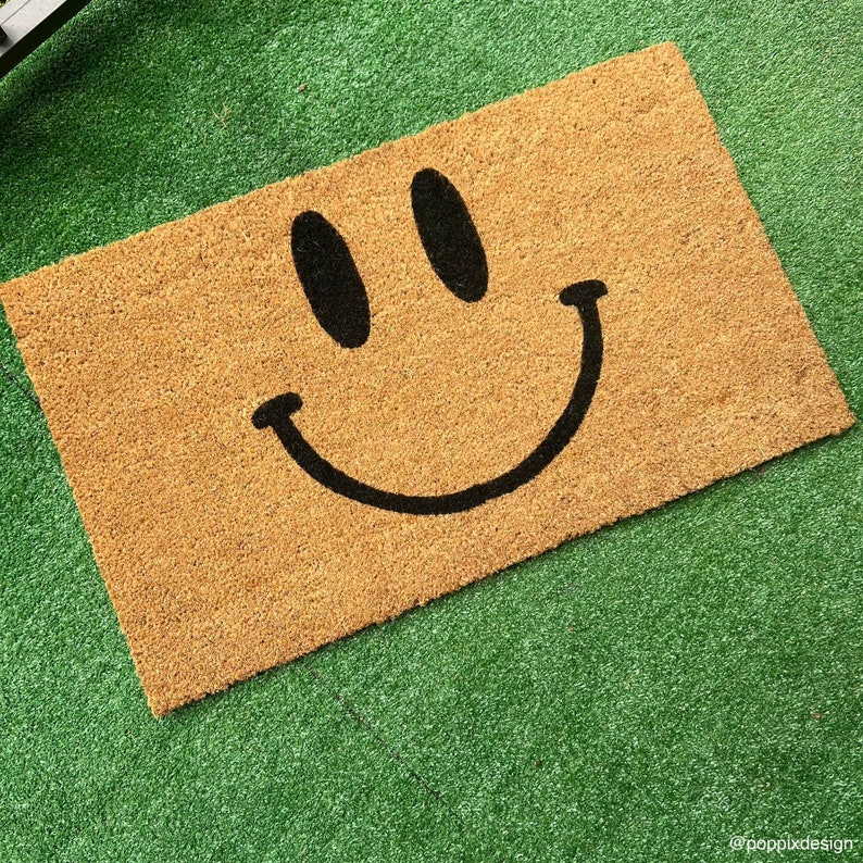SMILEY FACE DOORMAT - Etsy