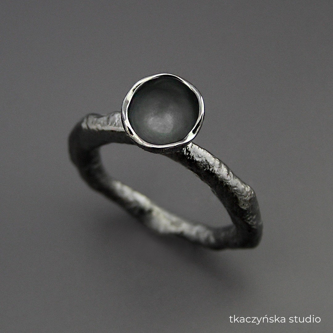Unique Edgy Black Shell Ring, Modern Cocktail Bowl Ring, Contemporary ...