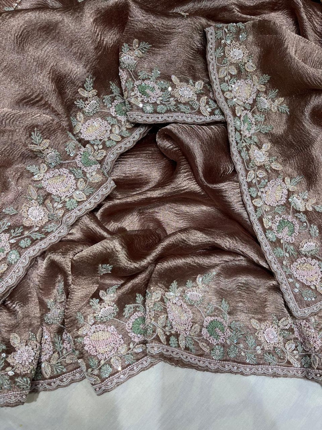 Designer Tissue Sabyasachi Saree, Tissue Silk Saree, Silk Handwork ...