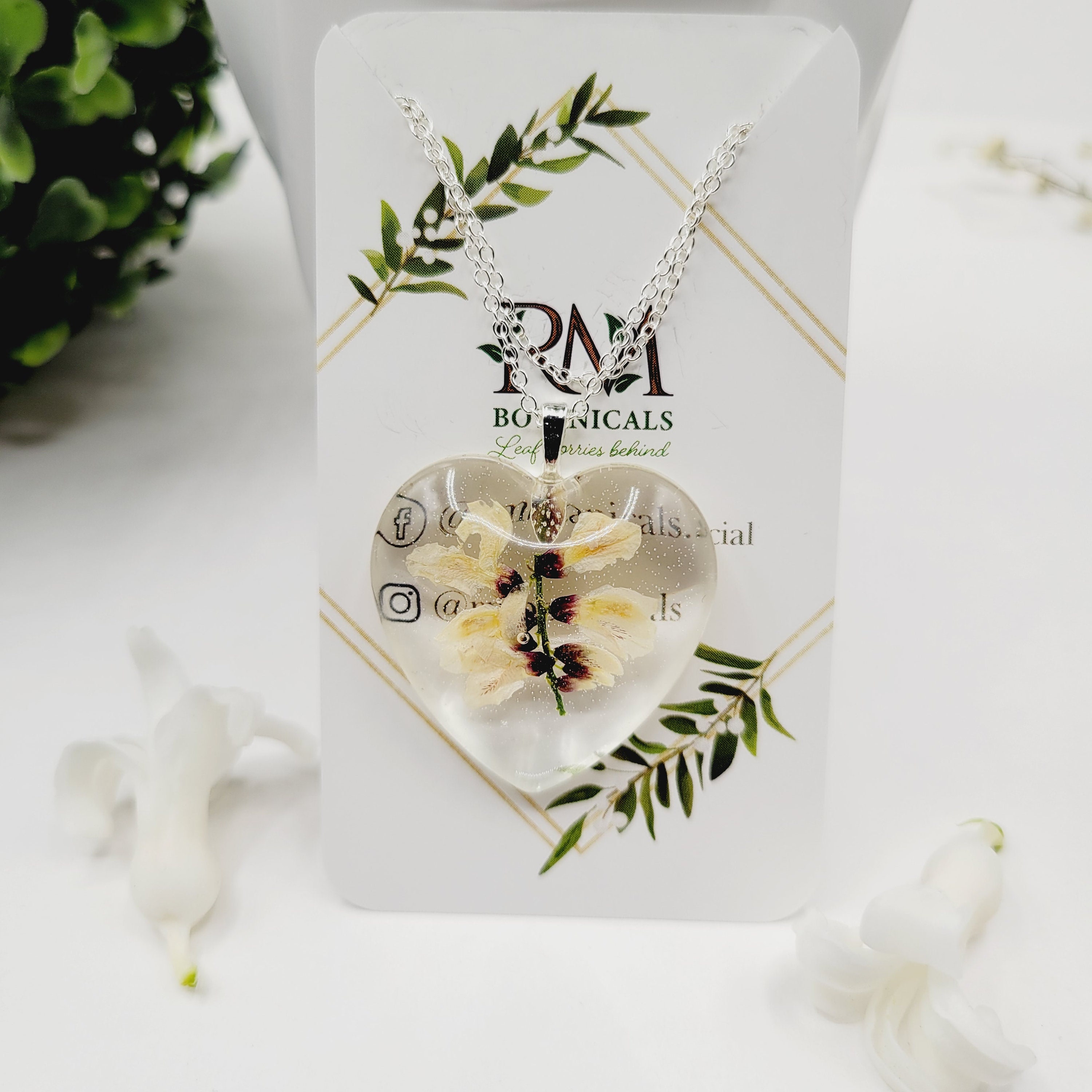 Pendant Resin Dried Small Black Locust Flowers With Alloy Bail and 18 ...