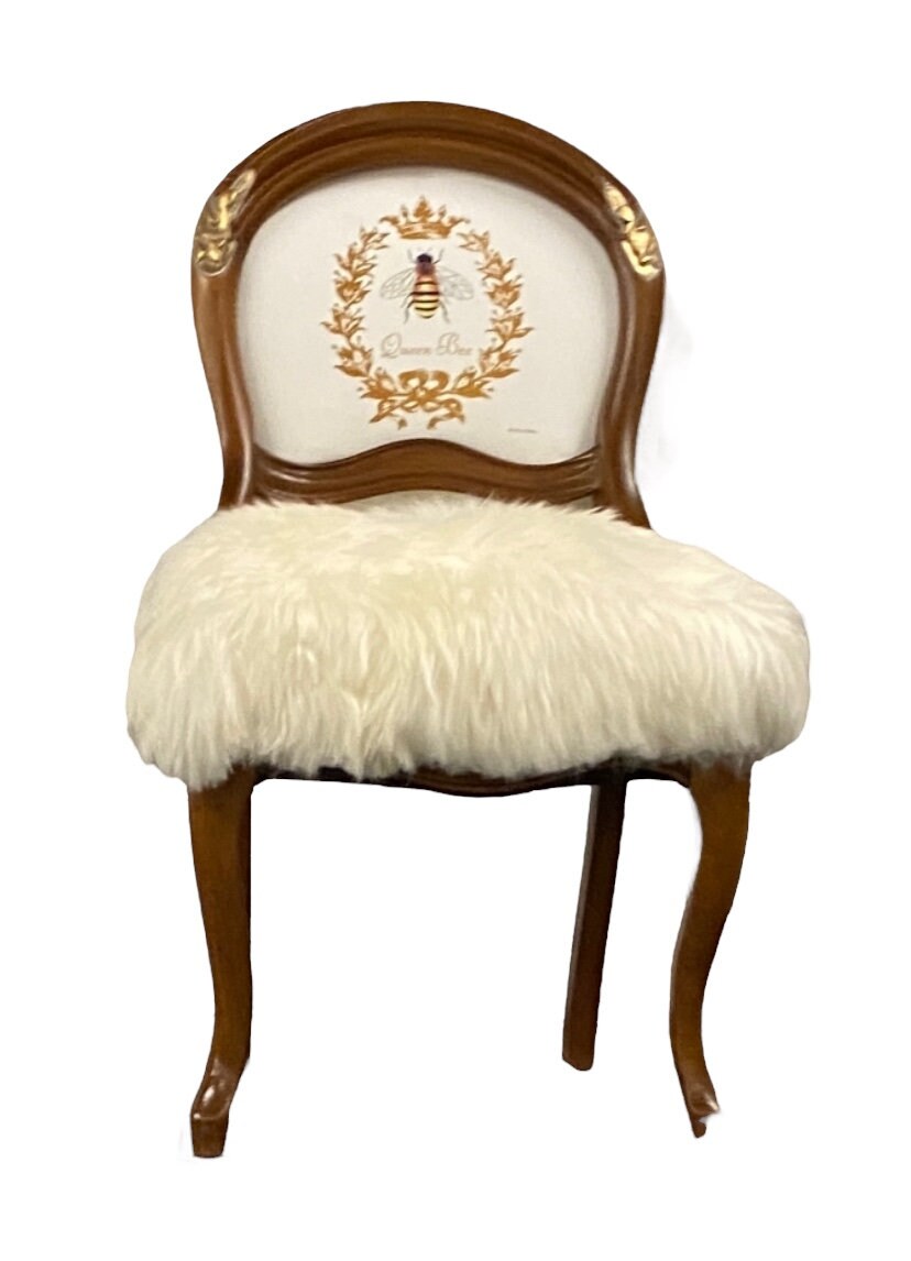 Petite Queen Bee Chair: Vanity Office Reading Furniture Table Seat ...
