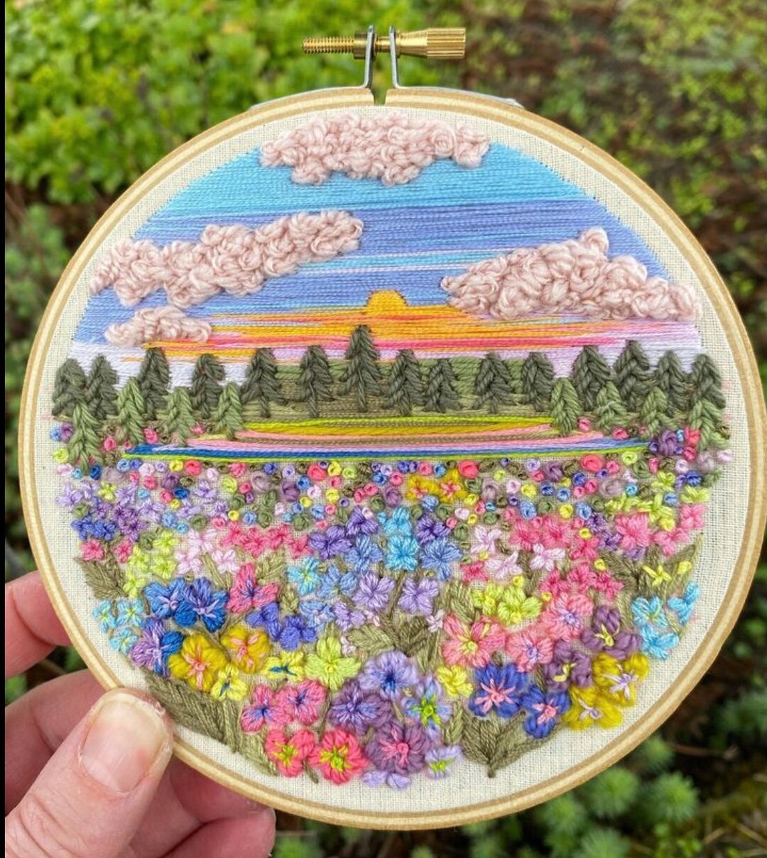 Embroider Your Own Hydrangea Landscape With This Template and Brief ...