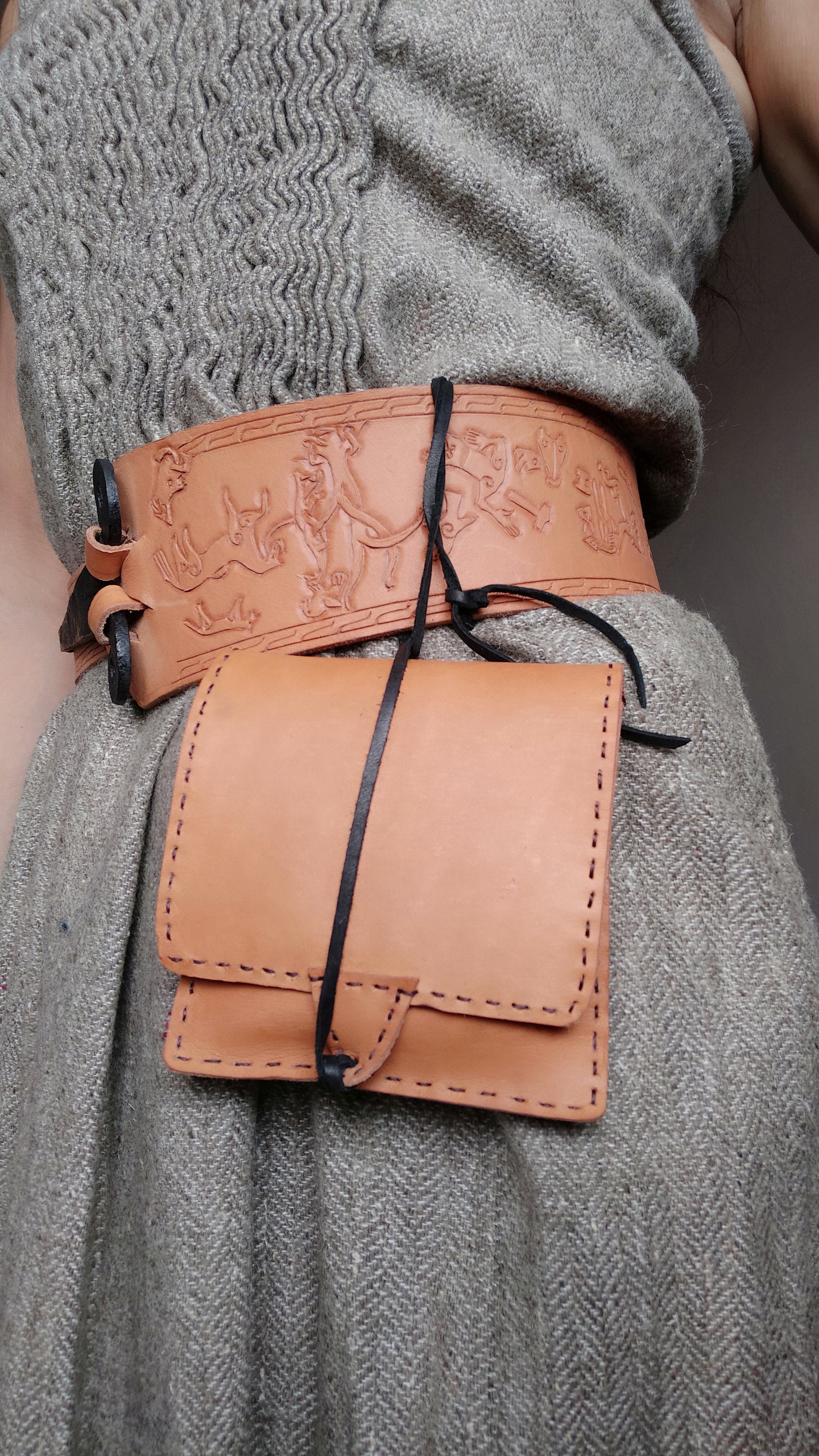 Replica of authentic Viking age leather pouch. | Etsy