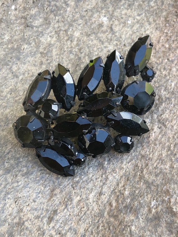 Vintage regency black rhinestone - Gem