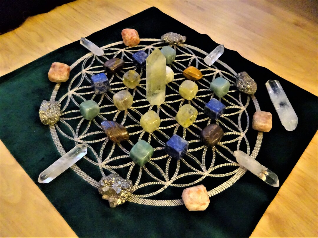 Crystal Grid Kit Set Green Velvet Cloth for Abundance Prosperity ...