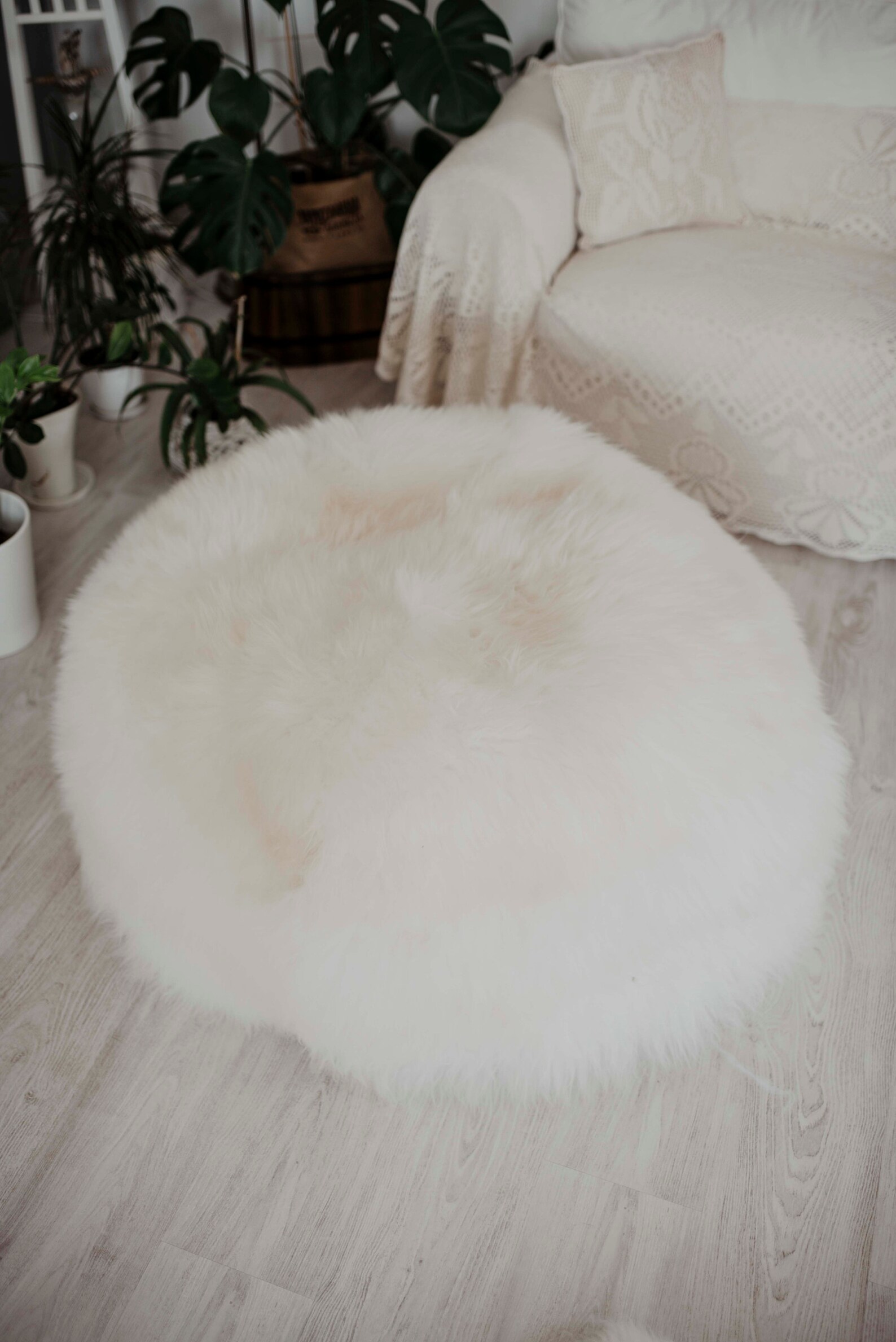 Sheepskin pouf XXXL White pouf Large pouf Fur pouf Comfortable | Etsy