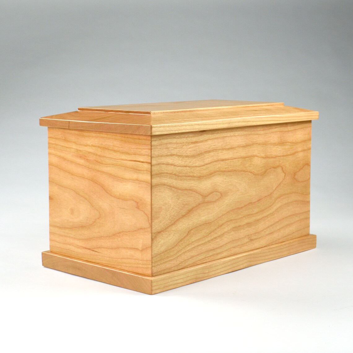 Traditional Urn Cherry - Etsy