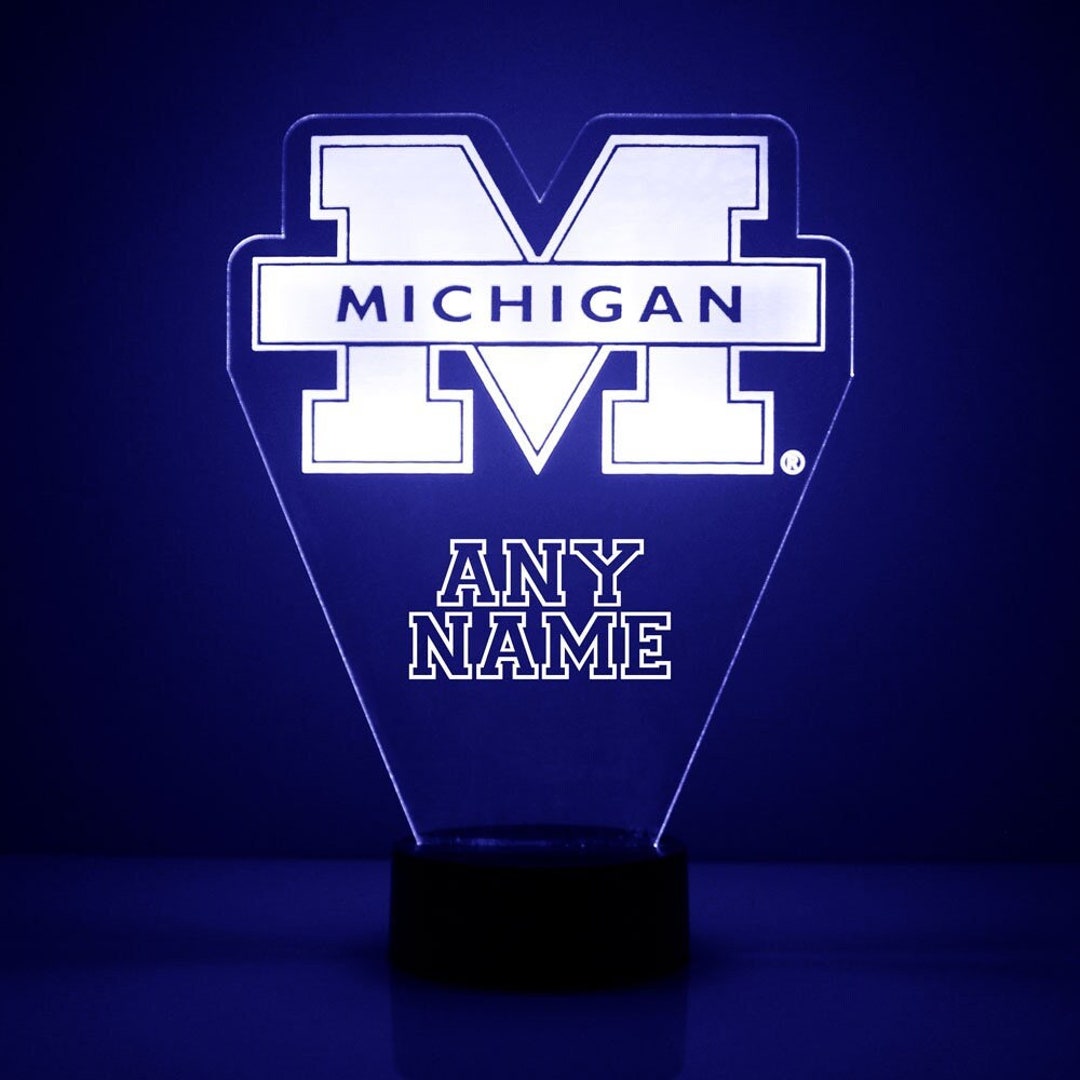 Michigan Wolverines Logo, Personalized Sports Fan Lamp, School Logo ...