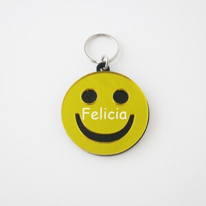 Personalized Smiley Face Key Chain, Engraved With Name - Etsy