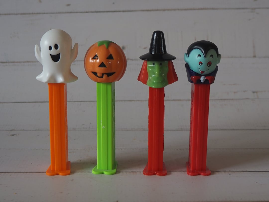 Collectible Halloween Pez Dispensers Vintage Ghost Pumpkin Witch ...
