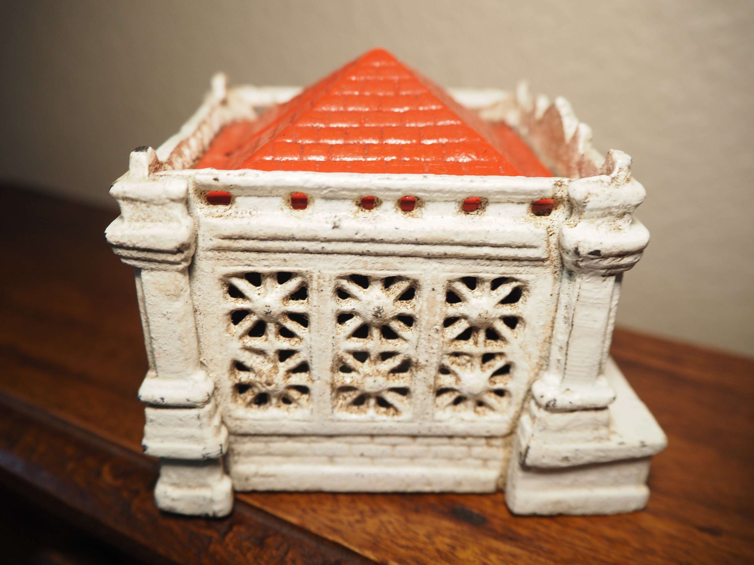 Vintage Cast Iron Bank Building Coin Bank N Cast Iron Toy - Etsy