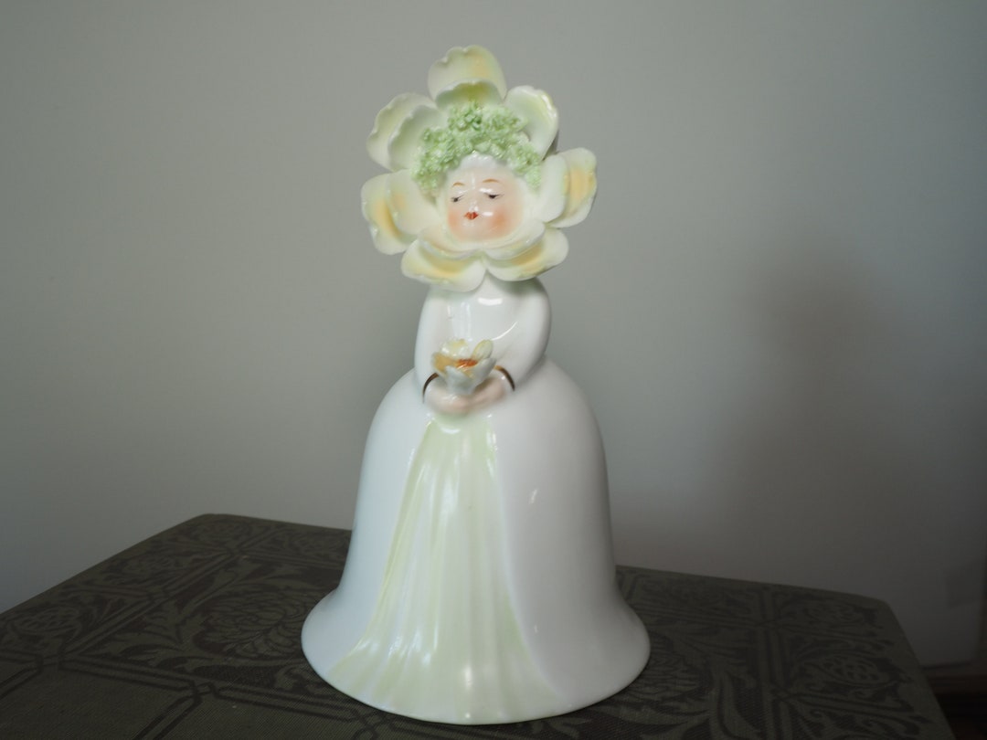 Vintage Maruri Masterpiece Spring Flower Girl Figurine Canterbury Gown ...