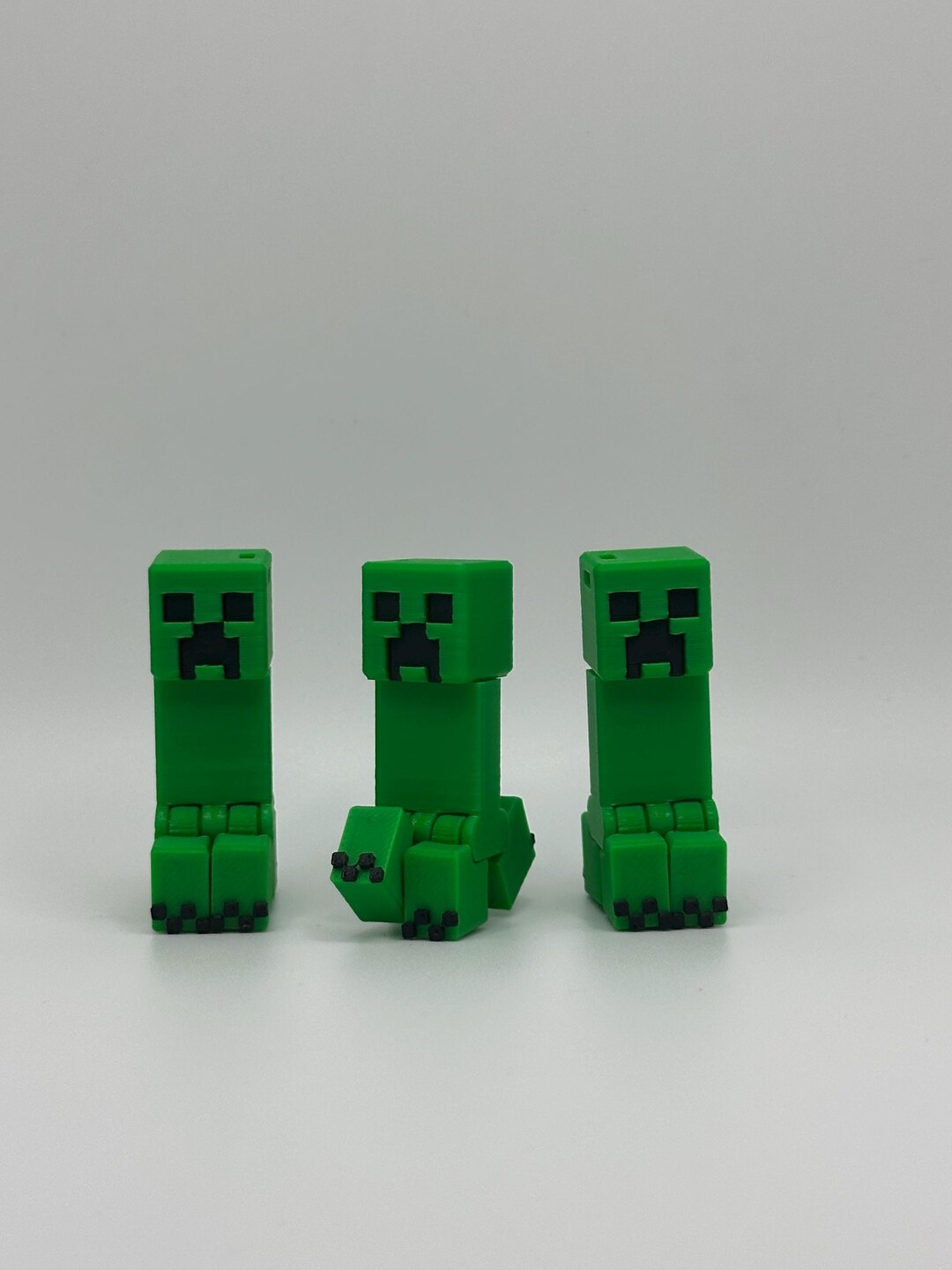Articulated Minecraft-style Creeper Keychain Toy – 3D Printed Poseable ...