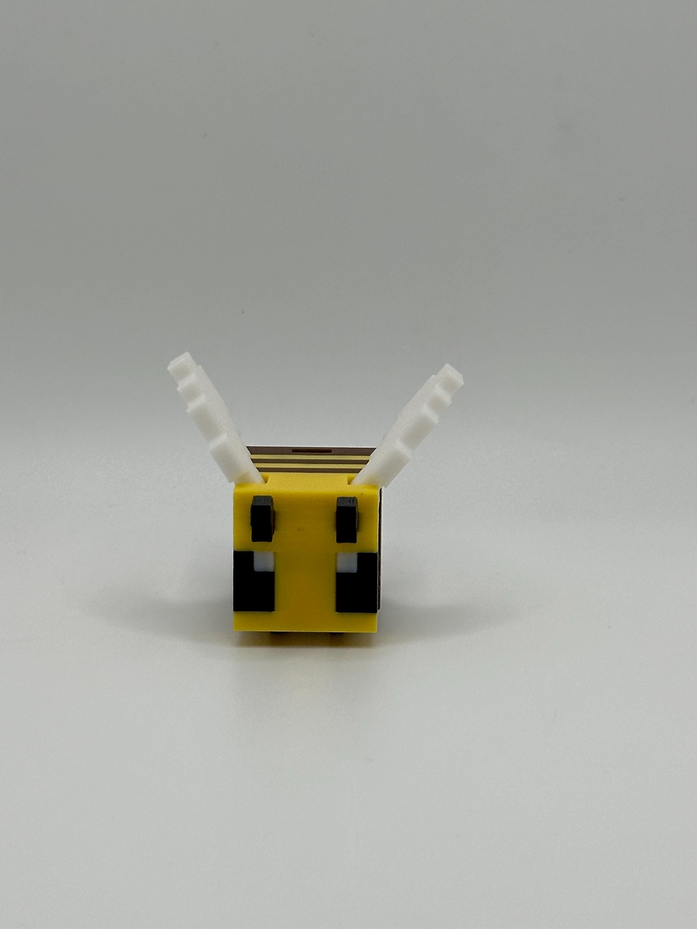 Minecraft-inspired Articulated Bee – 3D Printed Figure With Moving ...