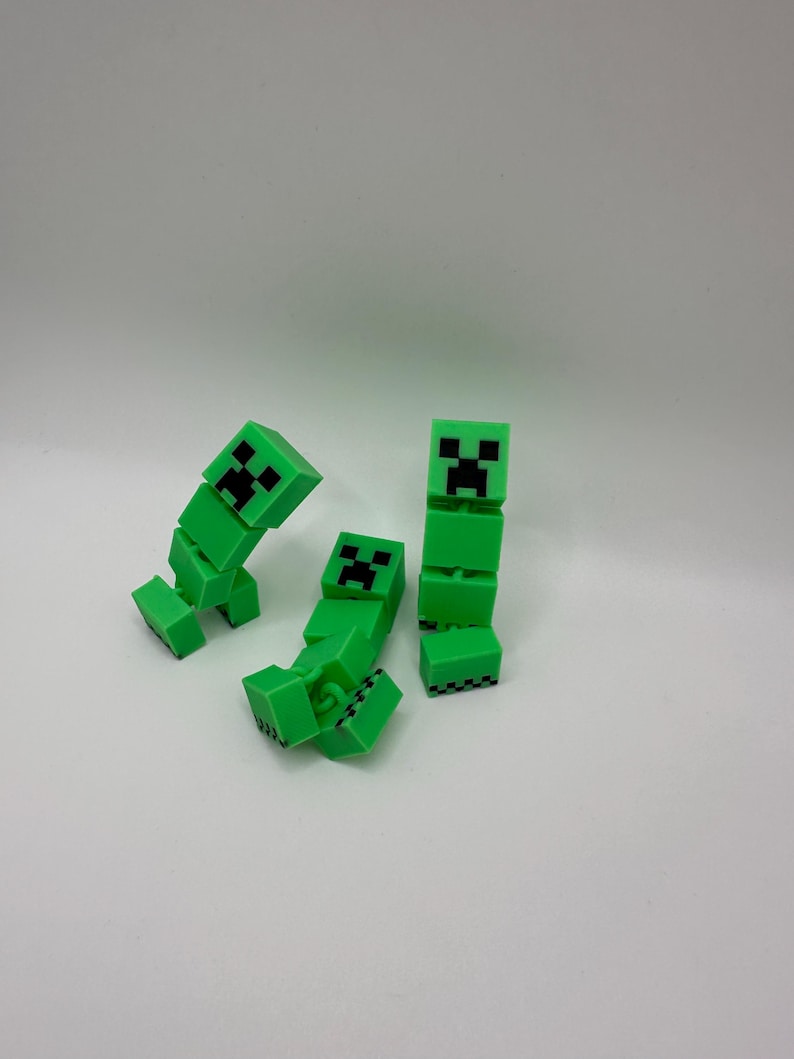 Articulated Creeper Figurine – Poseable Toy for Gamer Desk Decor ...