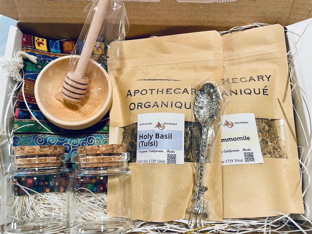 Home Apothecary Starter Set | Jars and Herbs Kit - Etsy